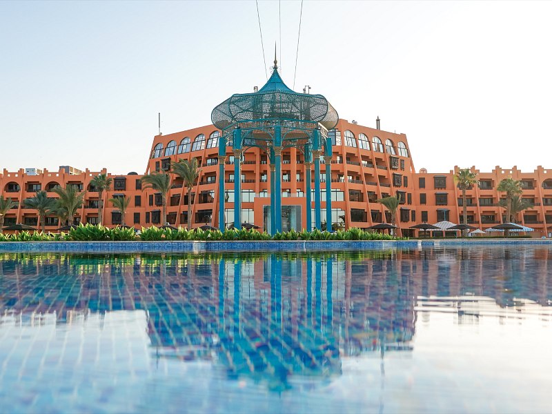 Bathing on the Red Sea - Calimera Blend Paradise!