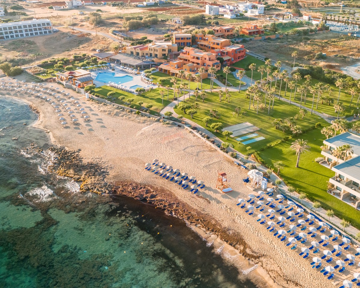 Family holiday on Crete - off to Calimera Sirens Beach!