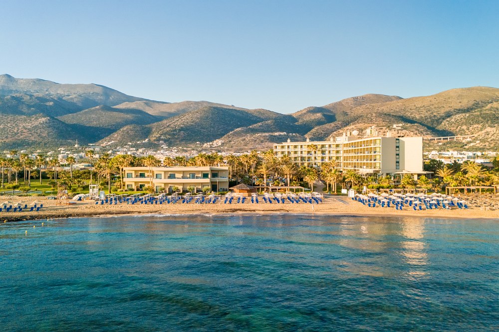 Family holiday on Crete - off to Calimera Sirens Beach!